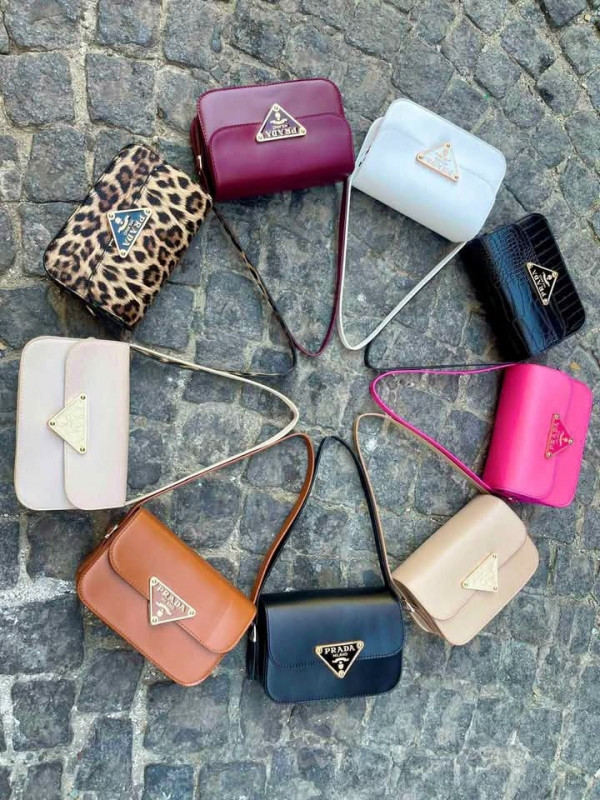 Zenske torbice Prada - Torbe i ruksaci za žene - OLX.ba