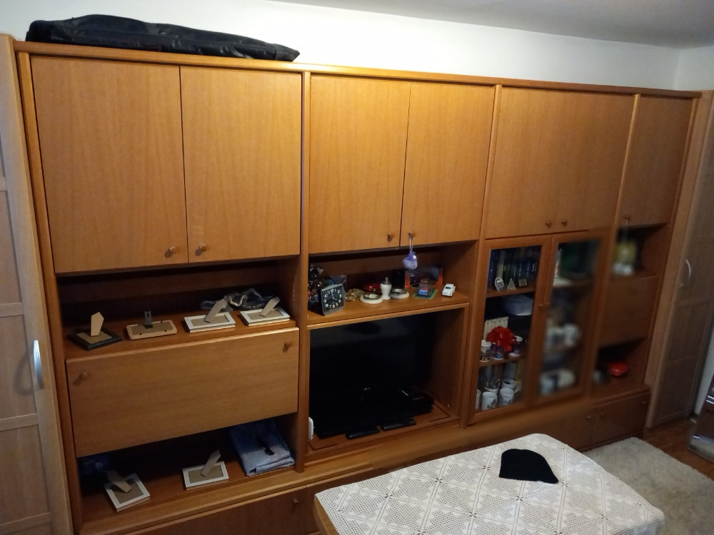 Regal s 2 ormara Poklon - Ormari/Plakari - OLX.ba