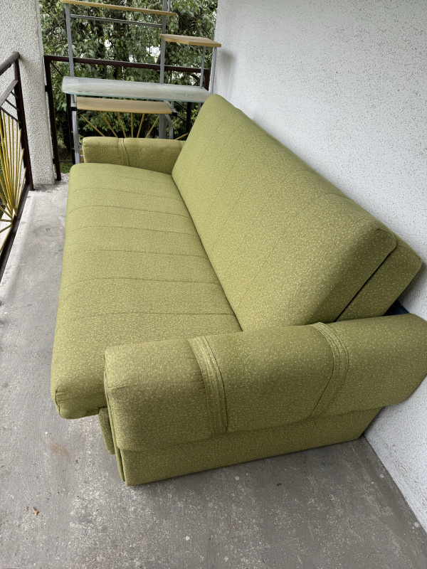 Poklanjam trosjed - Poklanjam (darujem) - OLX.ba