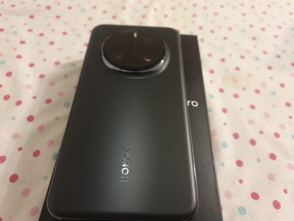 Honor Magic 7 Pro 12/512 garancija 3.3.2027 - Mobiteli - OLX.ba