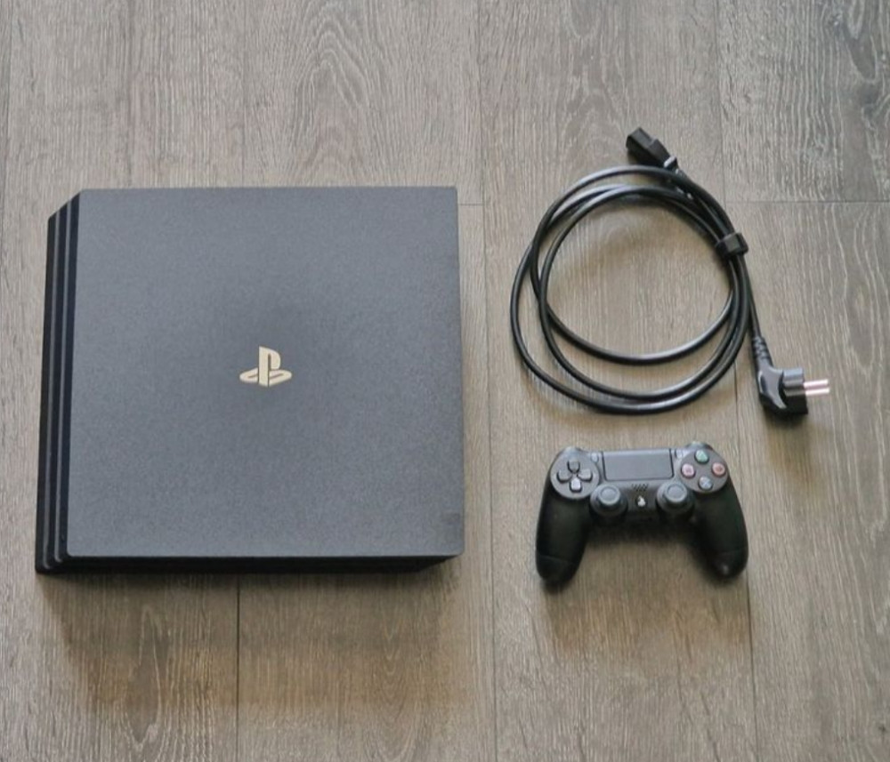 Playstation 4 Pro (Play Station 4 PS 4) - Konzole - OLX.ba