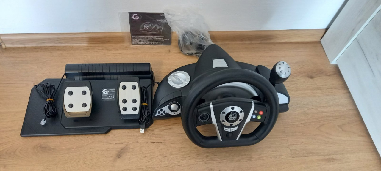 Volan za PC i PS4 - Volani za PC i konzole - OLX.ba