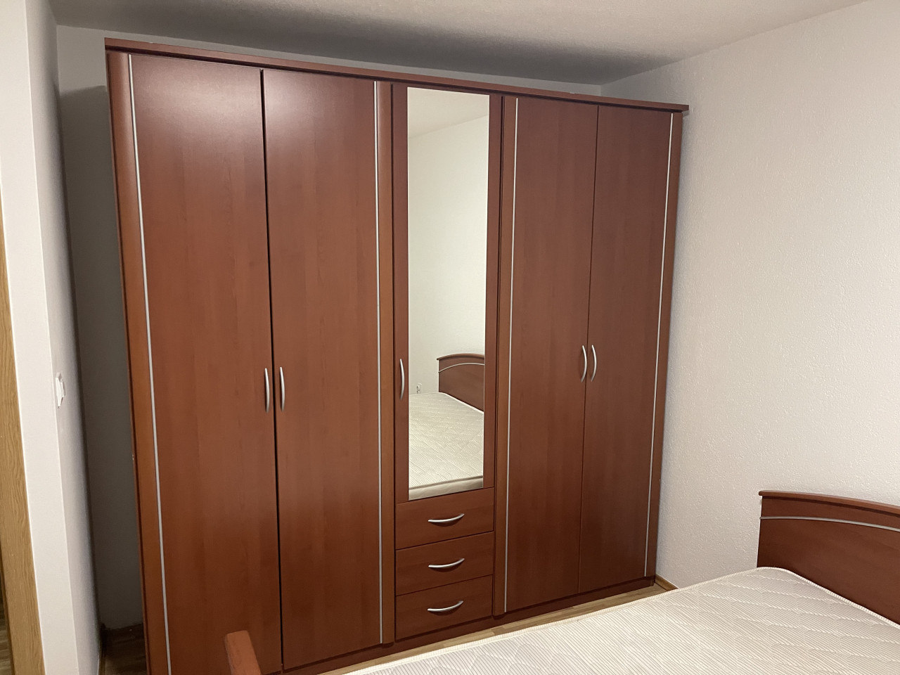 Ormar spavaca soba - Ormari/Plakari - OLX.ba