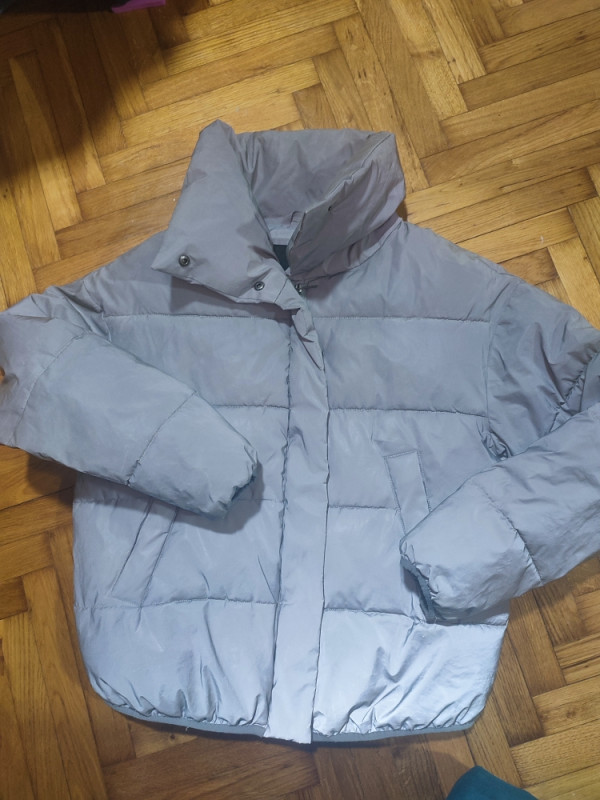 Jakna cropp fluorescentna - Jakne kaputi i mantili za žene - OLX.ba