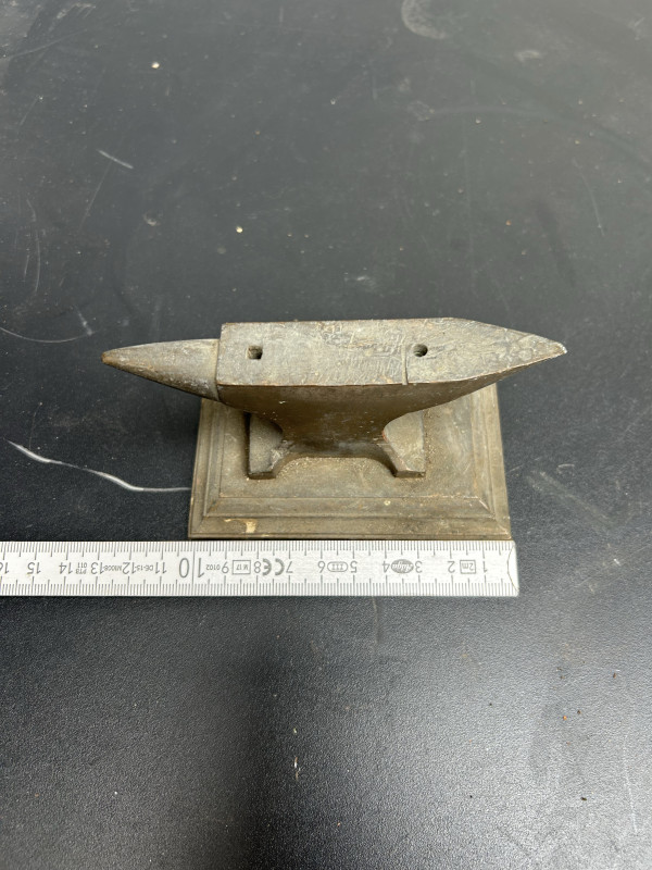 Mali nakovanj mesung - Razni alati - OLX.ba