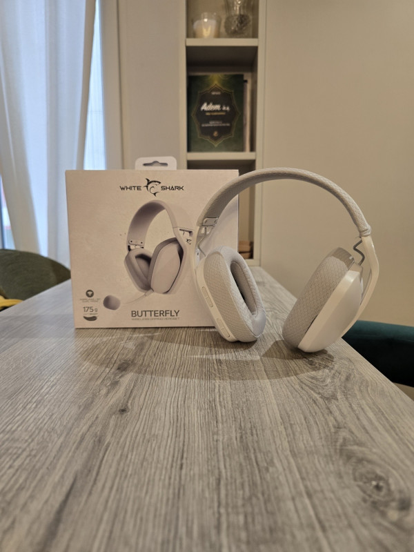 Gaming slusalice White Shark Butterfly Wireless - PC slušalice - OLX.ba
