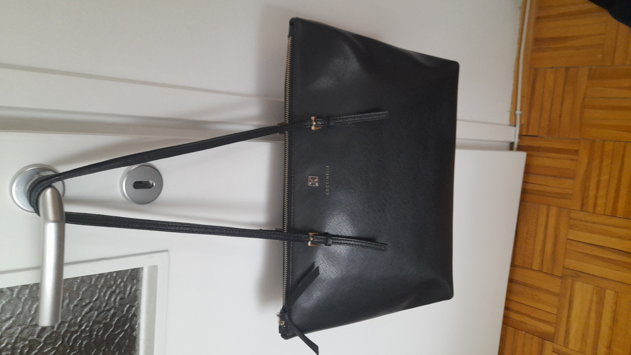 Zenska kozna torba COCCINELLE - Torbe i ruksaci za žene - OLX.ba