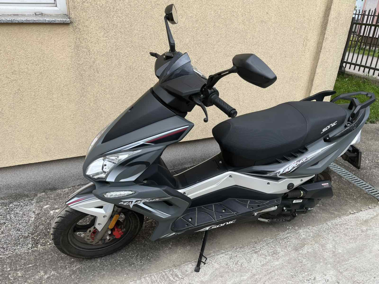 Skuter Sonic Matador 50cc - Motocikli - OLX.ba