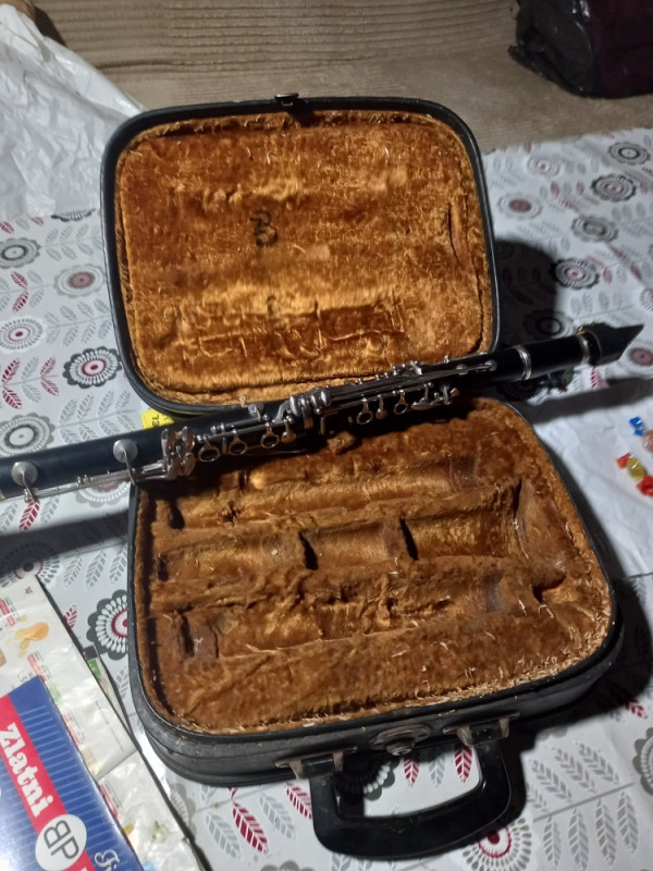 Klarinet Amati - Klarinet - OLX.ba