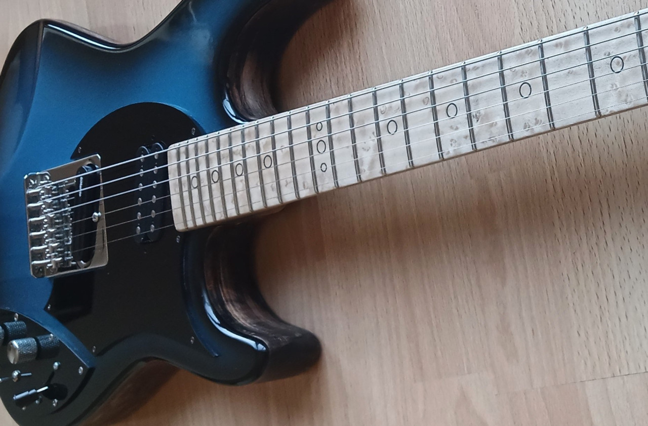Elektricna gitara - Električna gitara - OLX.ba