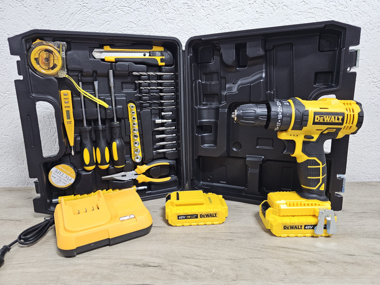 Aku bušilica udarna DeWalt kofer set alata sa 2 baterije 48V - Bušilice - OLX.ba