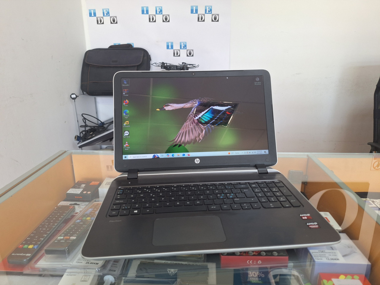 Laptop HP Pavilion 15 AMD A8/8GB/SSD/R7 M260 - Laptopi - OLX.ba