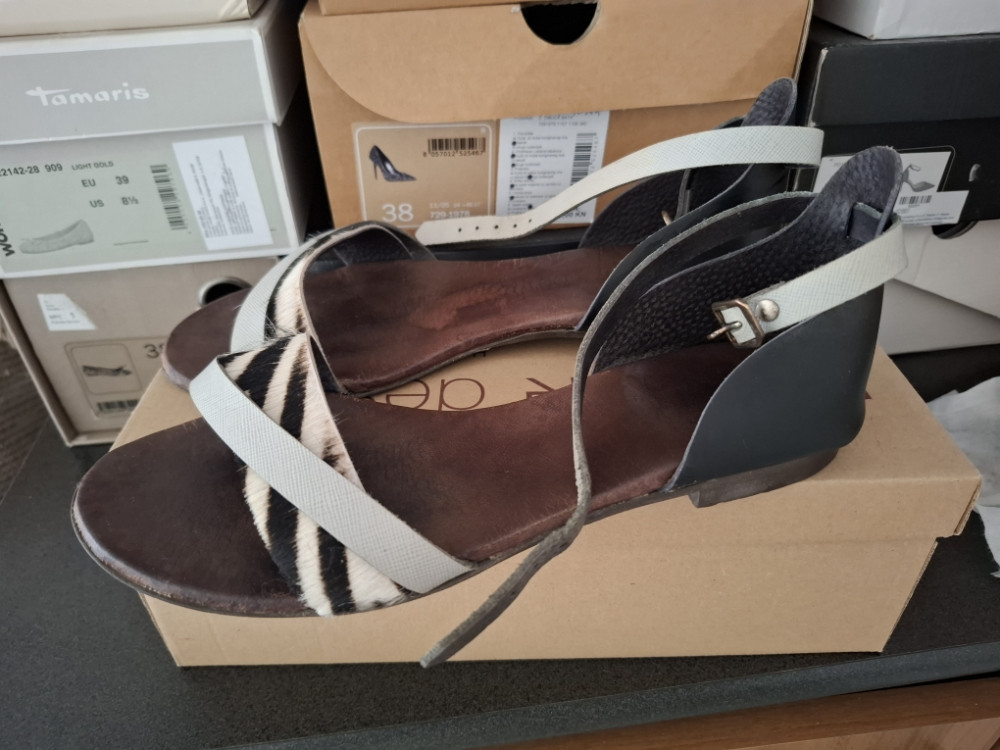 Sandale Guliver prava koža br 38 - Sandale za žene - OLX.ba