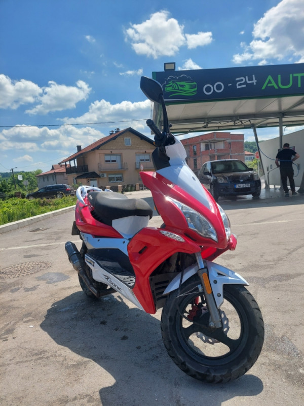 Skuter Sonic matador 50/80 - Motocikli - OLX.ba