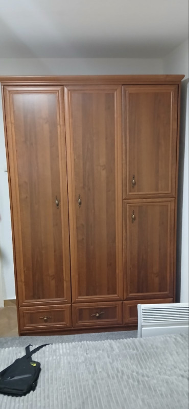 Novo, odlično stanje - Ormari/Plakari - OLX.ba