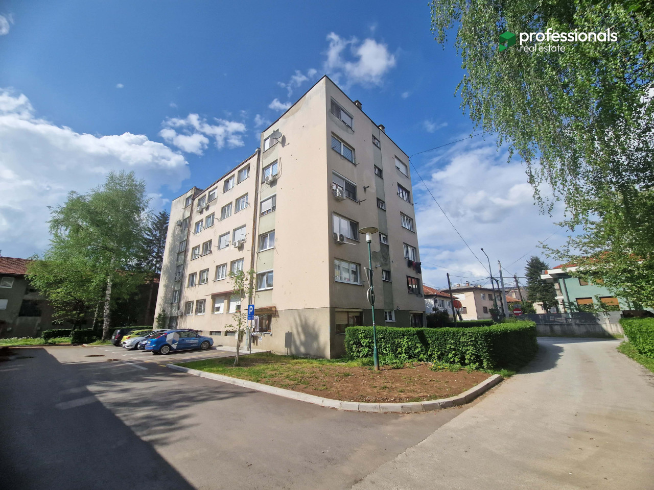 Stan Pejton Ilidža Sarajevo - Stanovi i apartmani - OLX.ba