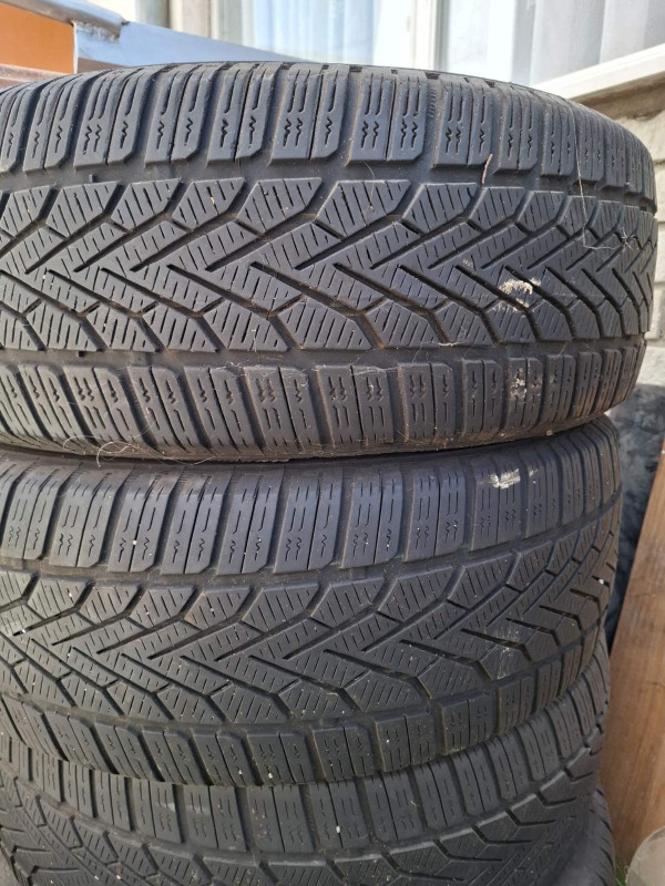 Gume 215/60 R16 - Gume za automobile - OLX.ba