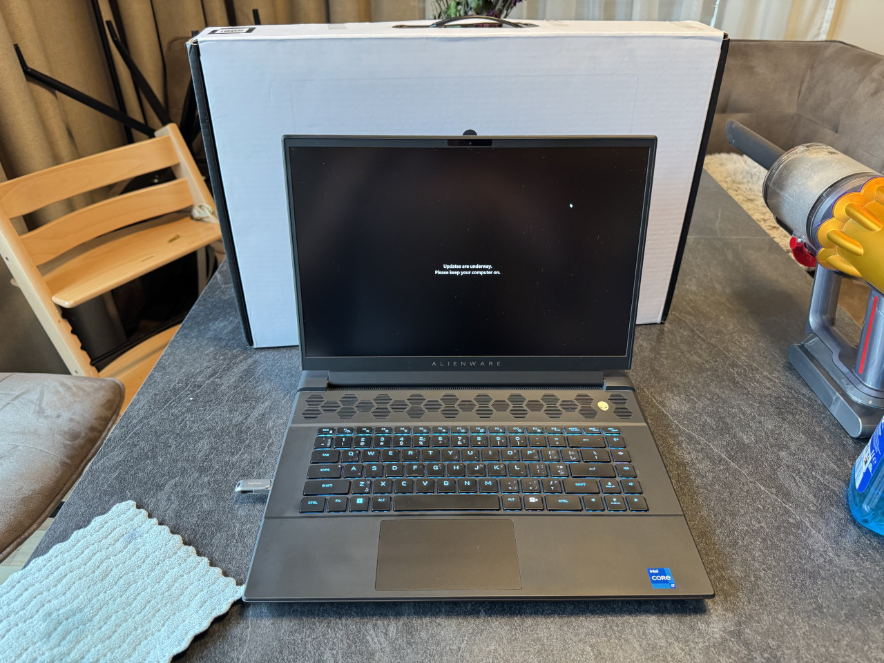 Alienware M16 R1 RTX 4070 i7-13700HX gaming laptop - Laptopi - OLX.ba