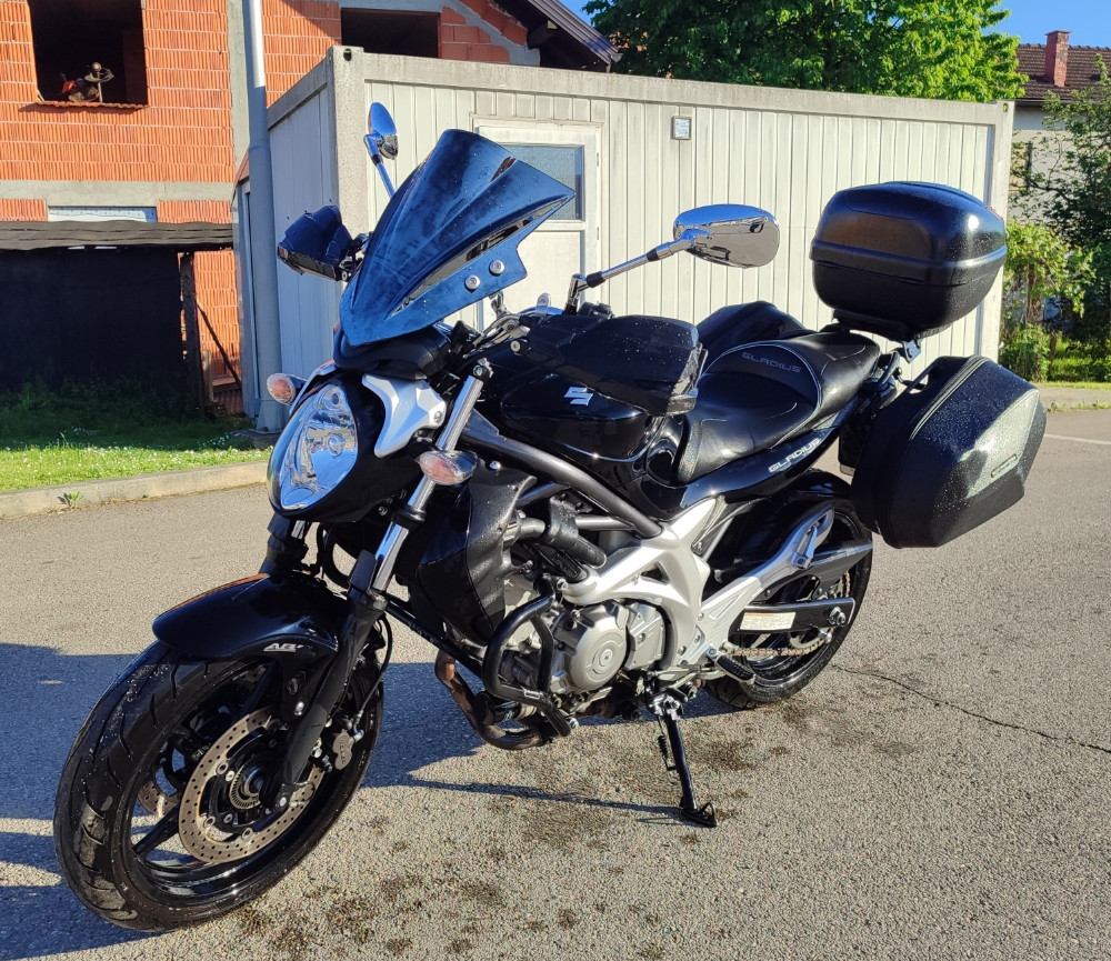 Suzuki SFV 650 Abs 2009 godiste - Motocikli - OLX.ba