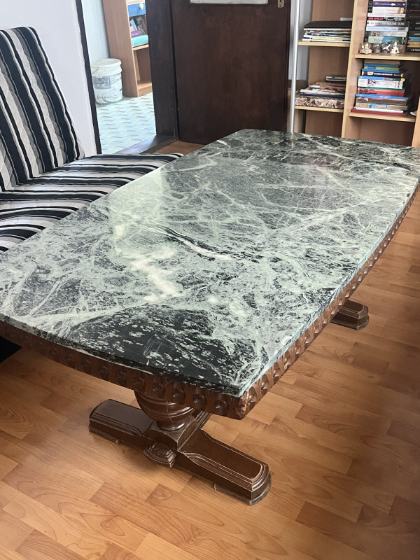 Stol za dnevni boravak sa mermernom plocom - Klub stolovi - OLX.ba