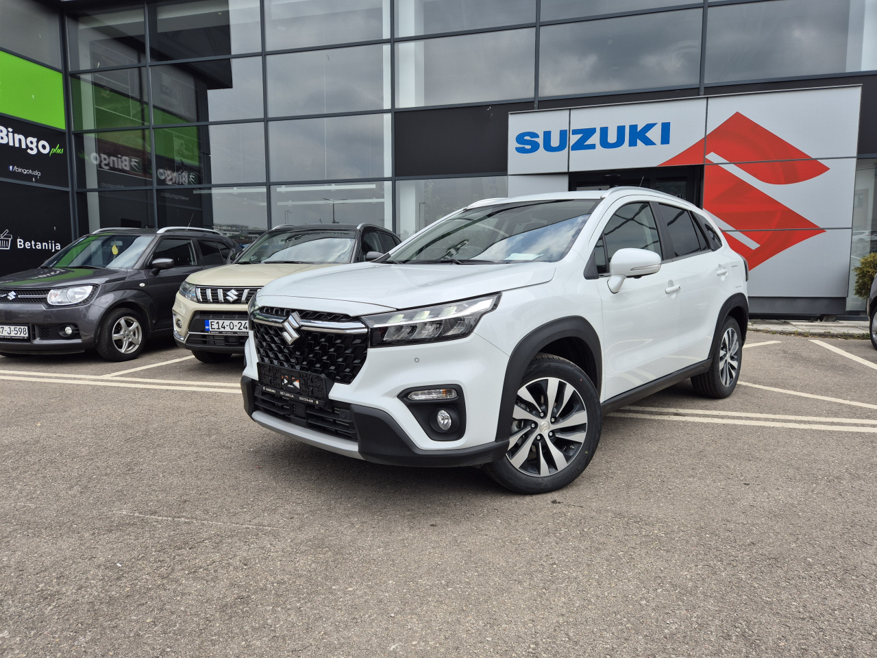 Suzuki SX4 S-CROSS GLX 1.4 TURBO 4x4 AT6 - AC BETANIJA - Automobili ...