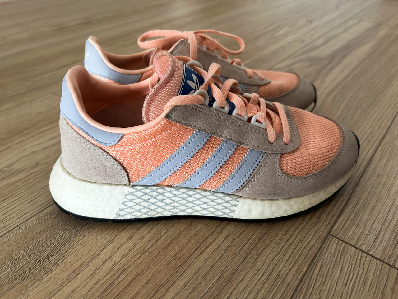 Zenske adidas patike - Tene/Patike za žene - OLX.ba