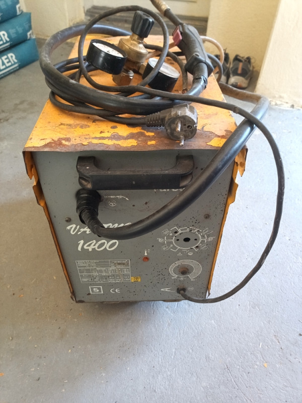 Co2 aparat 140 A varstroj - Aparati za varenje - OLX.ba