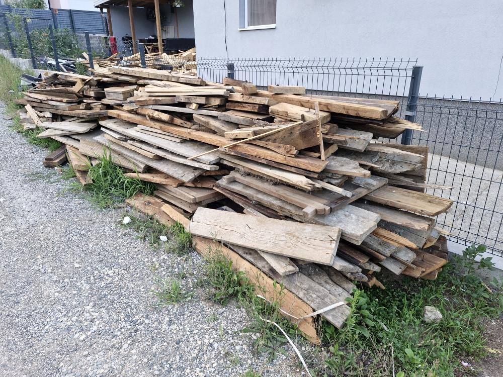 KROVNA STARIJA GRADJA,OGREVNO DRVO. - Ugalj i drva - OLX.ba