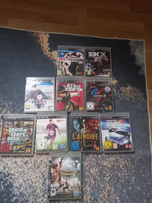 Prodaje se Igrice od ps3 i plus konzola sa dva dojstika - Igre za PC i ...