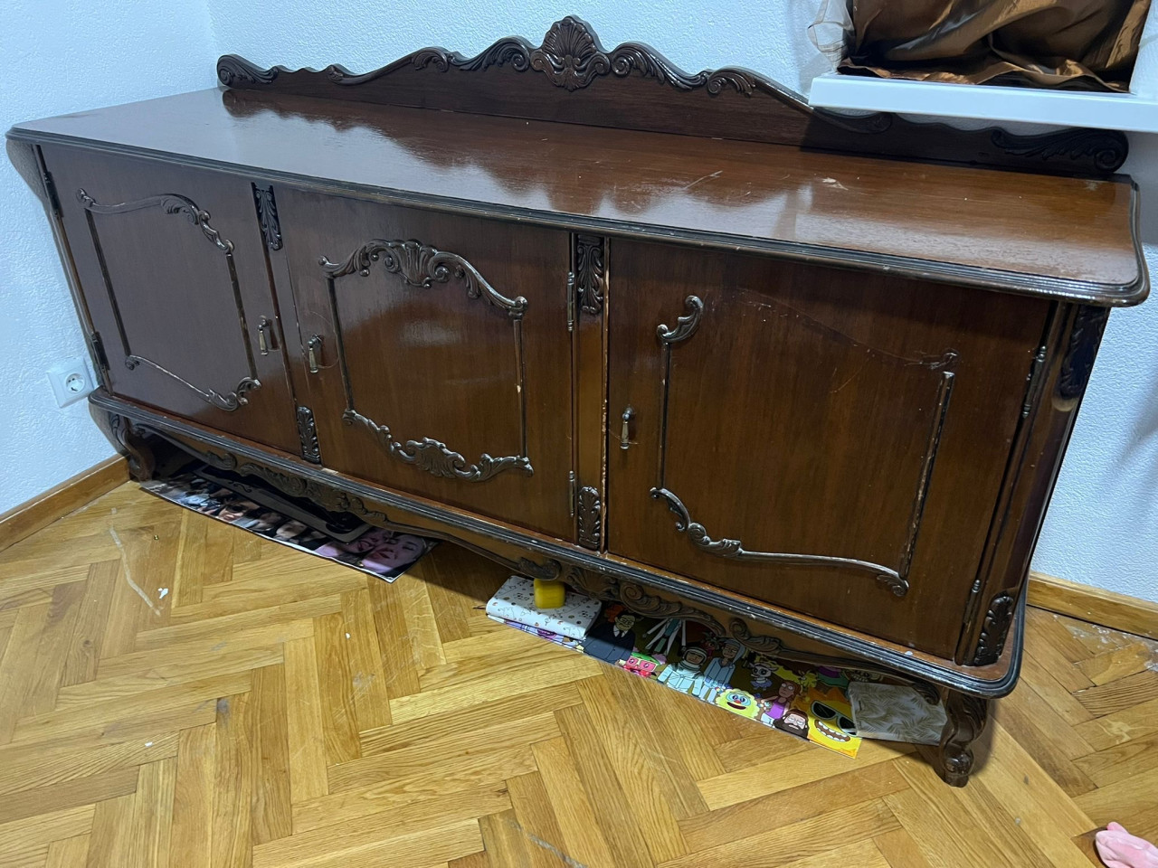 poklanjam komodu - Poklanjam (darujem) - OLX.ba