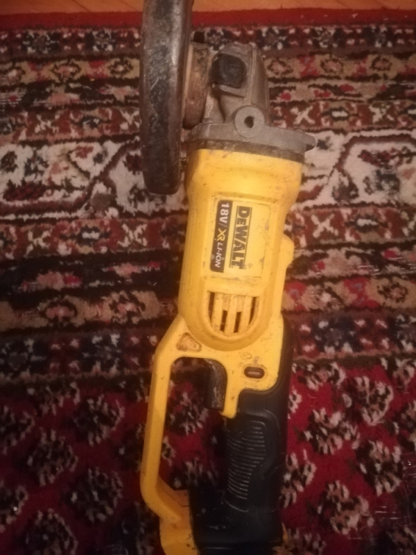 Dewalt aku brusilica 18 v li ion Solo - Brusilice - OLX.ba