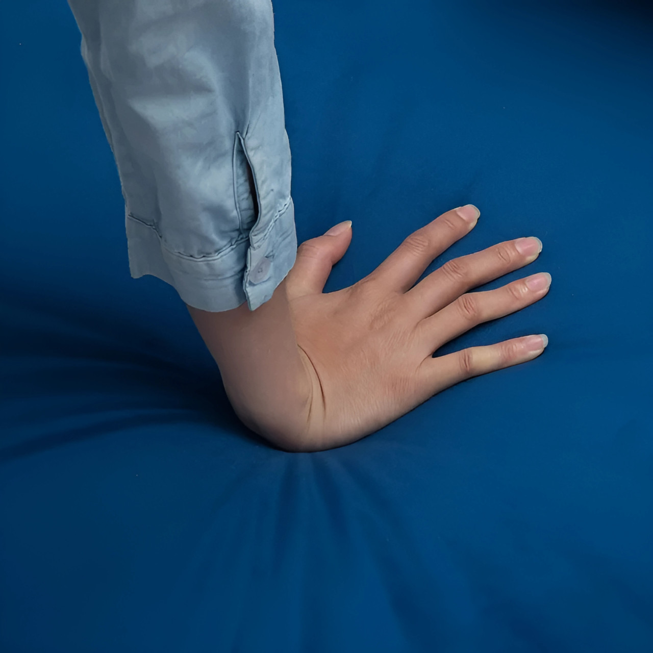 GIGA.BA AKVILE UGAONA GARNITURA SOFA PLAVA 2/2 - Ugaone garniture - OLX.ba