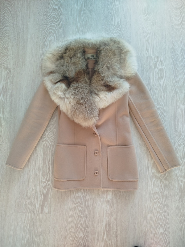 Zenski kaput kaputic Italy pravo krzno - Jakne kaputi i mantili za žene ...