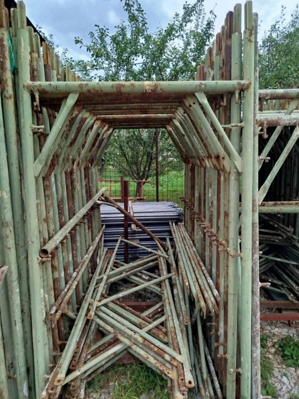 Skela talijanska - Skele i oprema za visinske radove - OLX.ba