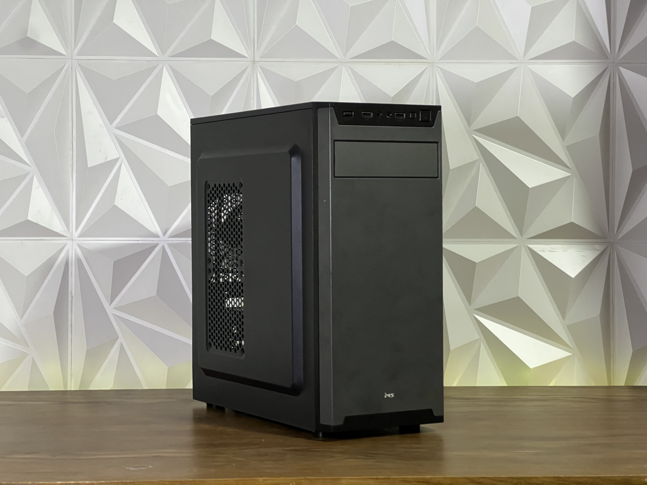 Gaming racunar PC kompjuter i5 7400 8gb RX 570 - Desktop Računari - OLX.ba