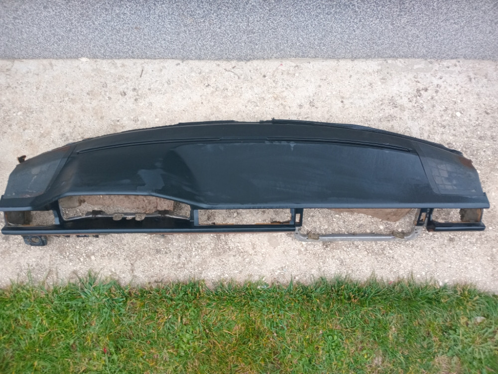 Tabla za mercedes 124 - Instrument table za automobile - OLX.ba