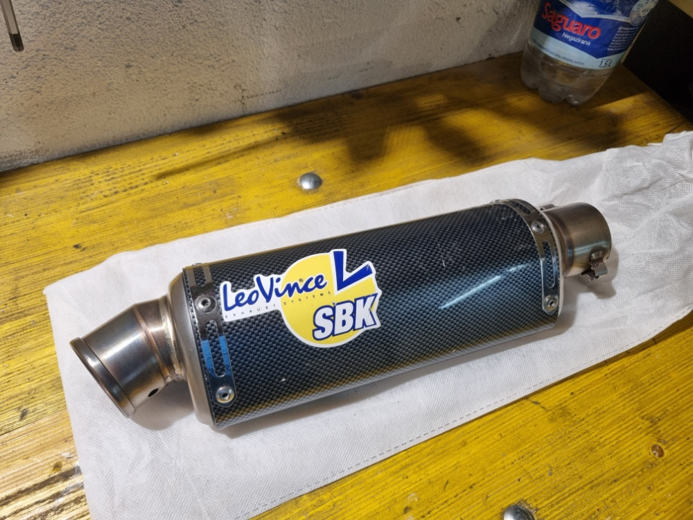 Leo vince slip on auspuh - Izduvni sistemi za motocikle - OLX.ba