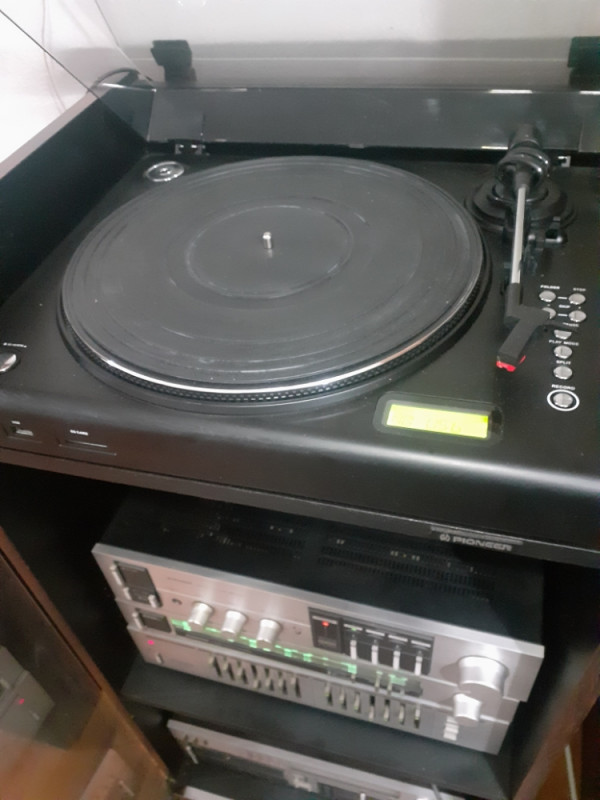 Gramofon za reprodukciju i presnimavanje na USB,SD GERMANY - Gramofoni ...