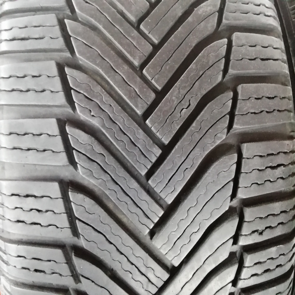 Gume zimske michelin 205 55 16 extra stanje 4kom - Gume za automobile ...