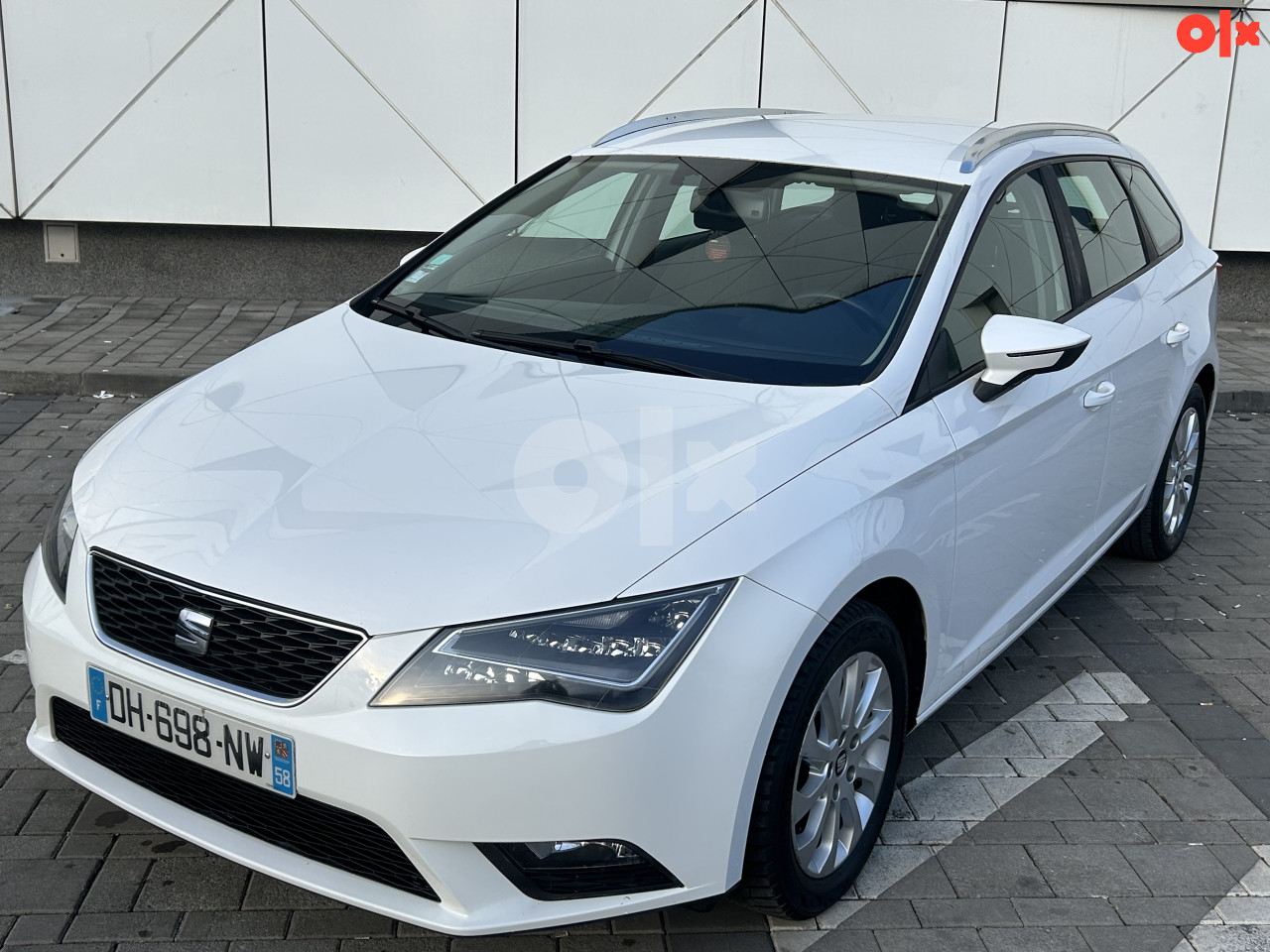 SEAT LEON 1.6 TDI*LED MATRIX* NAVI* FABRICKO STANJE* TEK UVEZENO ...