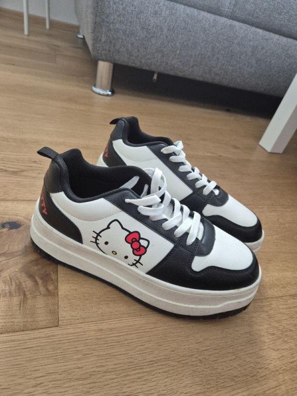 zenske patike Hello Kitty br 39 - Tene/Patike za žene - OLX.ba