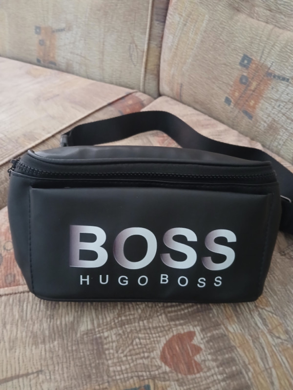 Torbica Hugo Boss muska - Muške torbe i torbice - OLX.ba